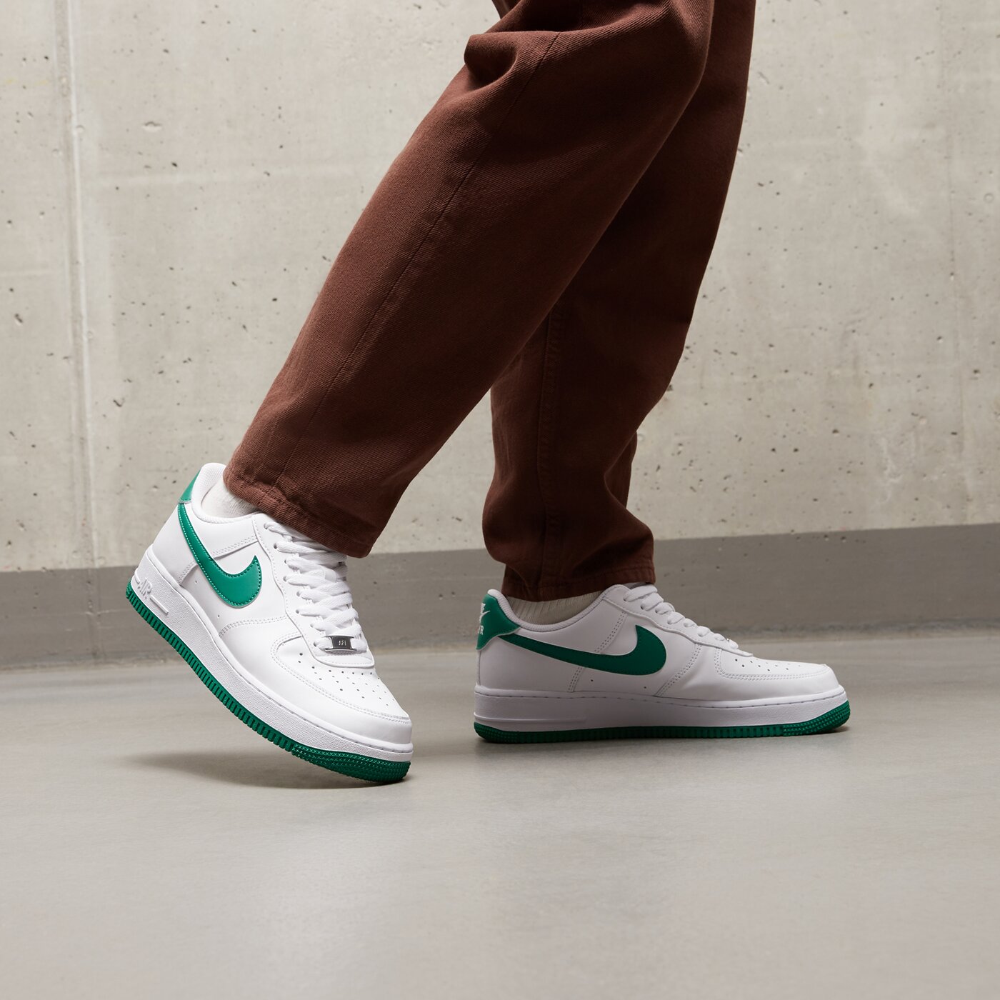NIKE AIR FORCE 1 '07 FJ4146-102 | farba BIELA | Módne Tenisky. Muži ...