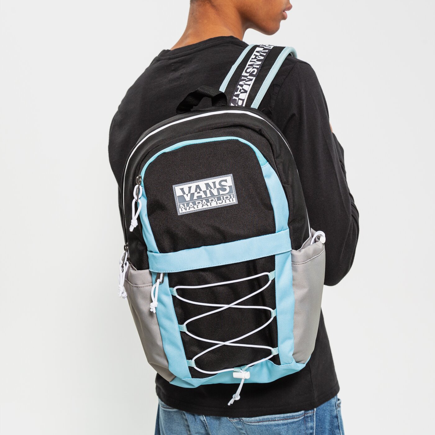 VANS RUKSAK WM VANS X NAPAPIJRI BACKPACK VN0A53WYBLK1 | farba čierna ...