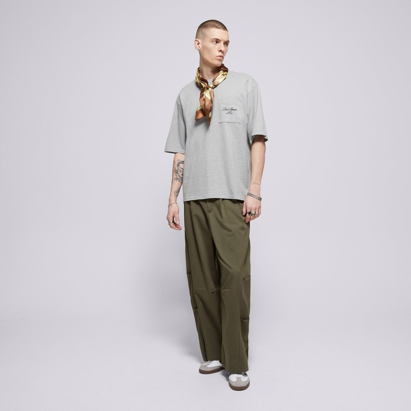 LEVI'S TRIČKO HALF SLEEVE GR PCKT T GREYS 001MH-0002 | farba SIVÁ ...