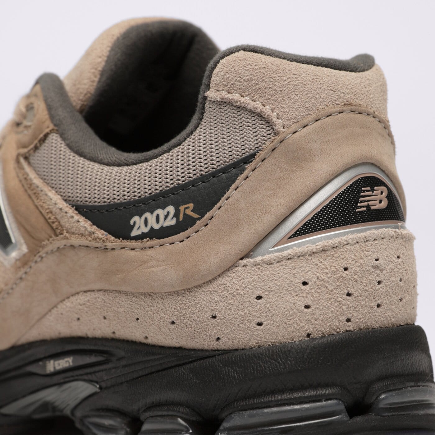 NEW BALANCE 2002R M2002REG | farba HNEDÁ | Módne Tenisky. Muži Obuv ...