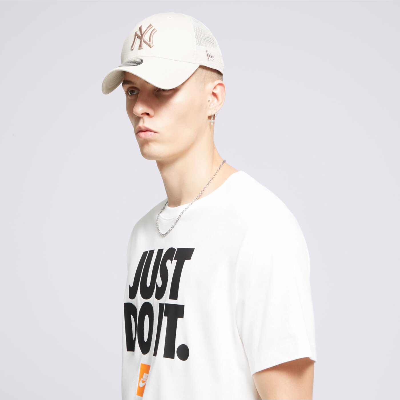 NIKE TRIČKO M NSW TEE FRAN JDI VERBIAGE DZ2989-100 | farba BIELA ...