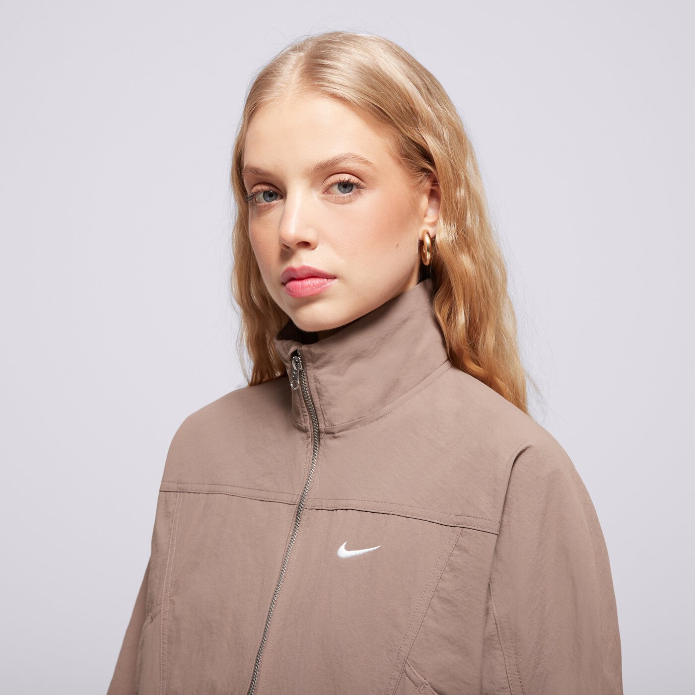 NIKE BUNDA W NSW EVRTHNG WVN JKT HJ0999-233 | farba HNEDÁ | Módne ...