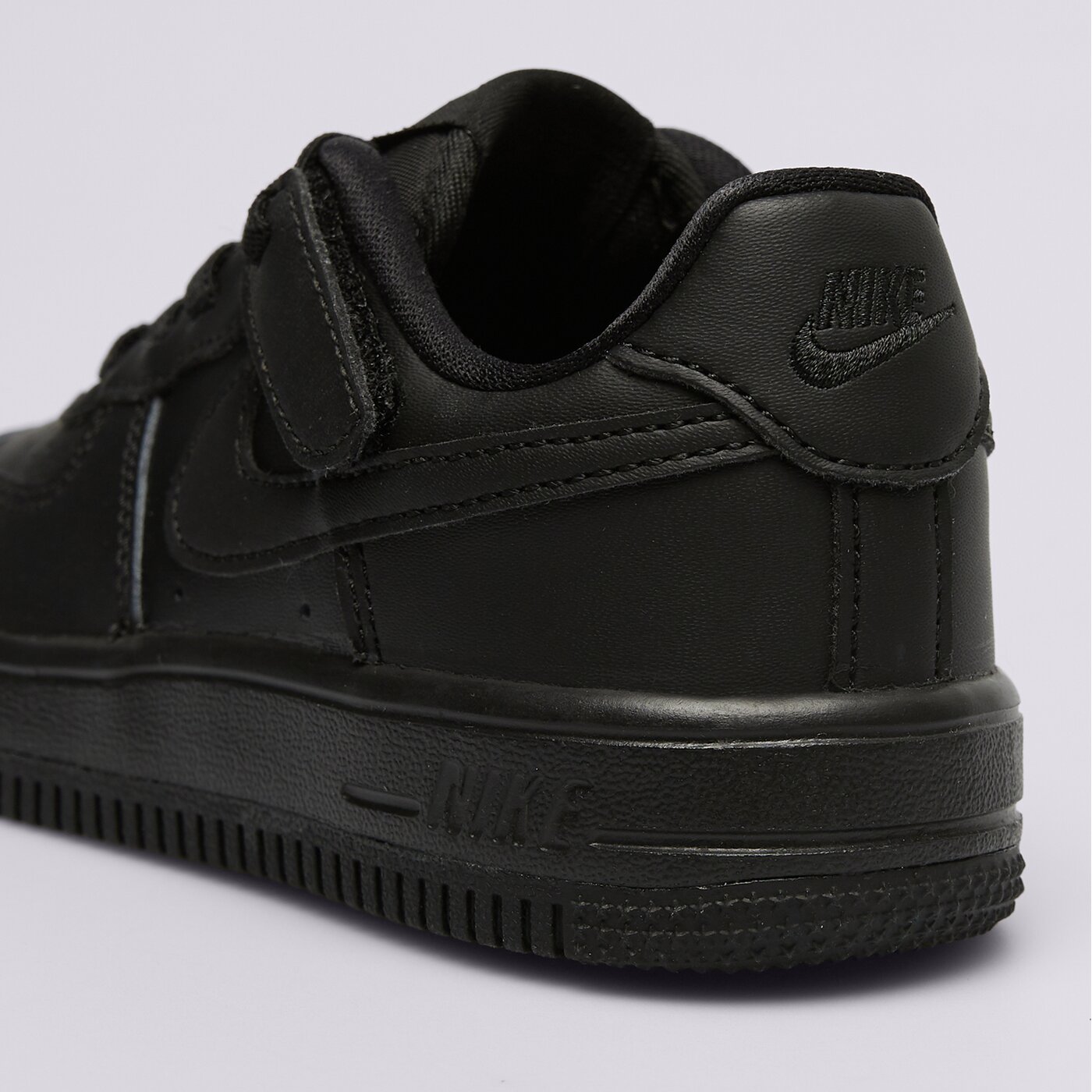 NIKE FORCE 1 LOW EASYON BP FN0237-001 | farba čierna | Módne Tenisky ...