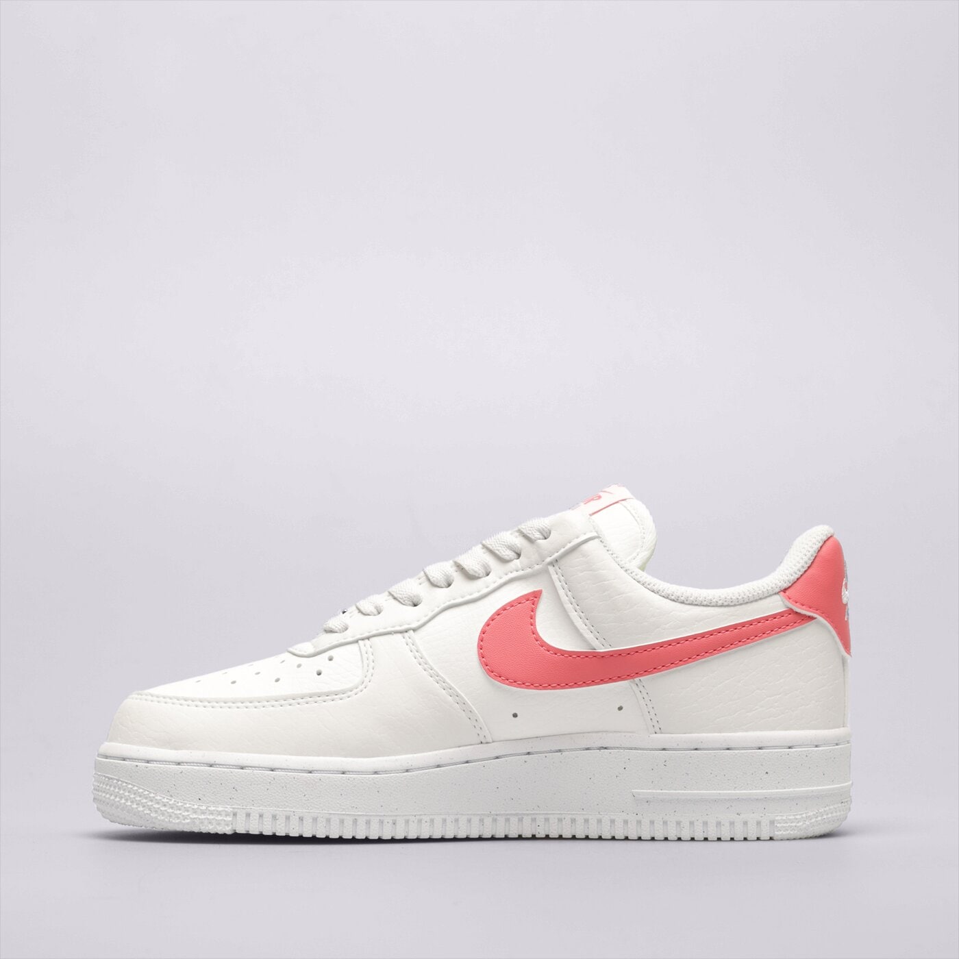 NIKE AIR FORCE 1 '07 SE DV3808-100 | farba BIELA | Módne Tenisky. Ženy ...