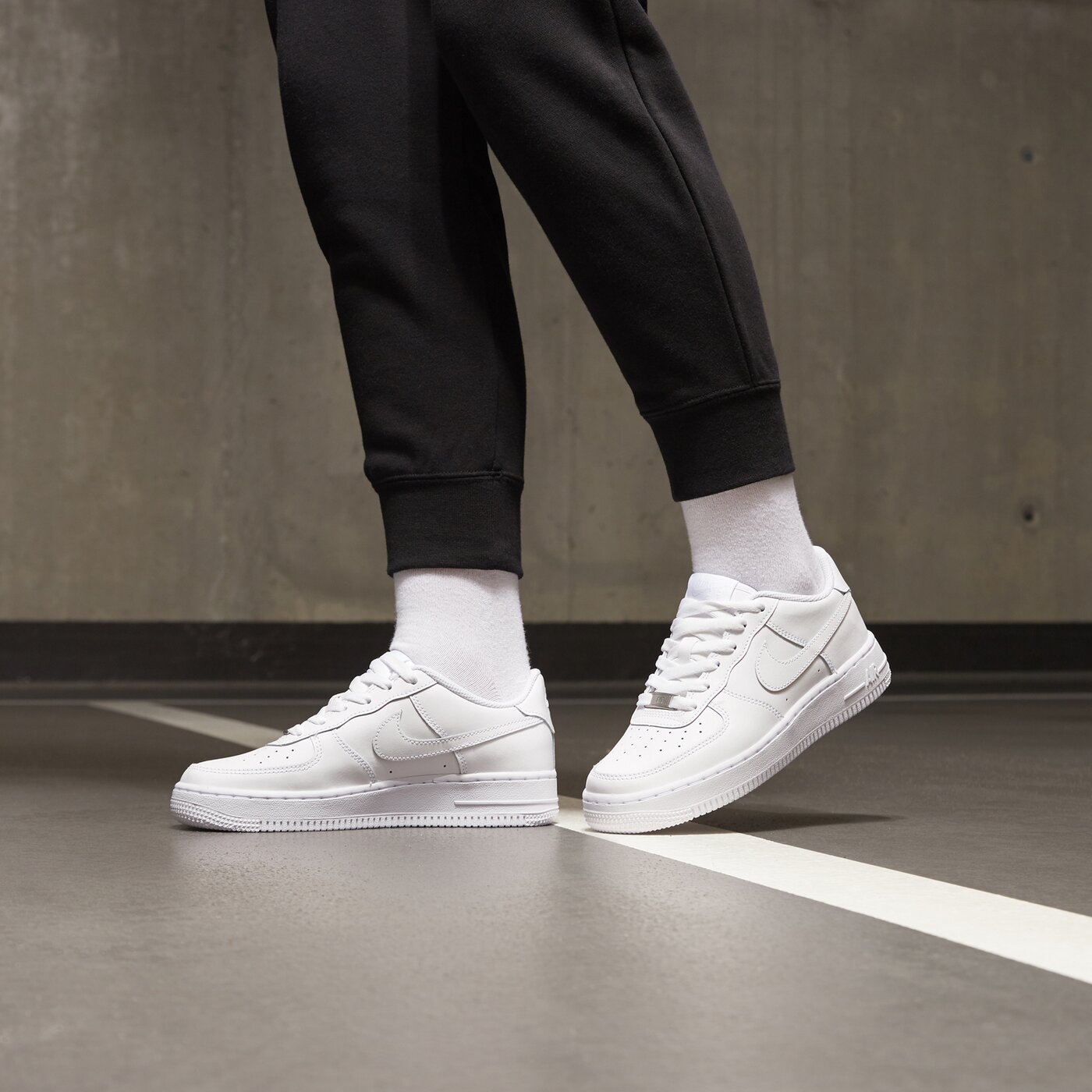 NIKE AIR FORCE 1 LV8 FV5951-111 | farba BIELA | Módne Tenisky. Deti ...