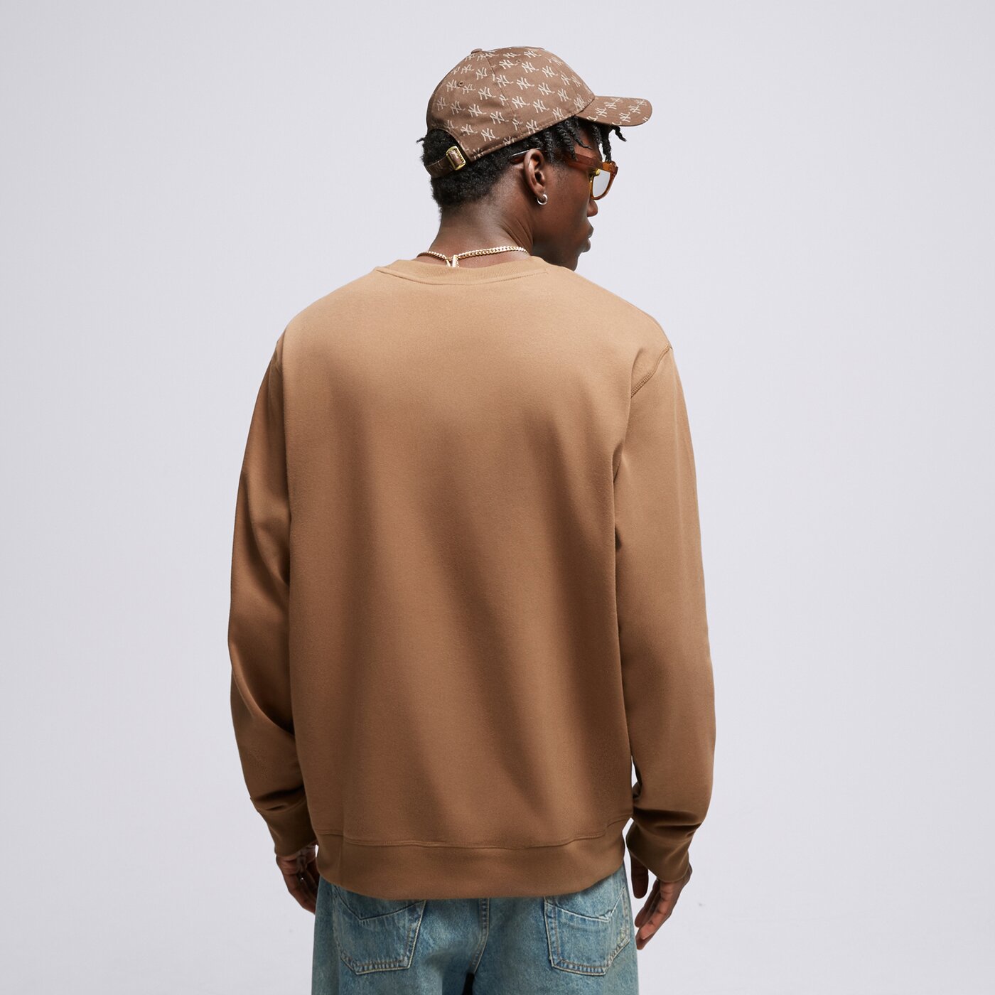 NEW BALANCE MIKINA ESSENTIALS STACKED LOGO MT31538DHE | farba HNEDÁ ...