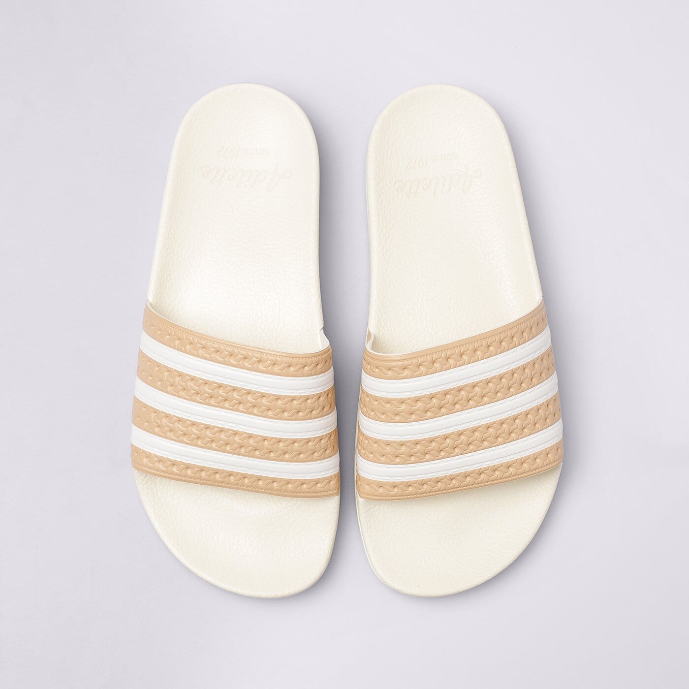 ADIDAS ADILETTE GY2102 | farba BÉŽOVÁ | Módne Šľapky. Ženy Obuv eshop ...