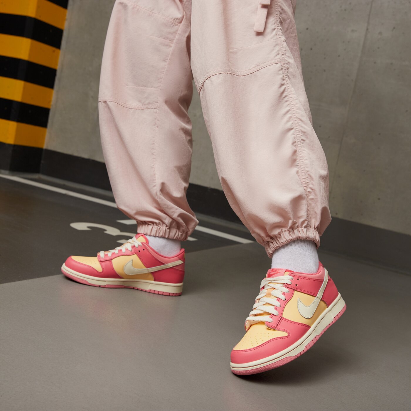 NIKE DUNK LOW DH9765-200 | farba ORANŽOVÁ | Módne Tenisky. DETI Obuv ...