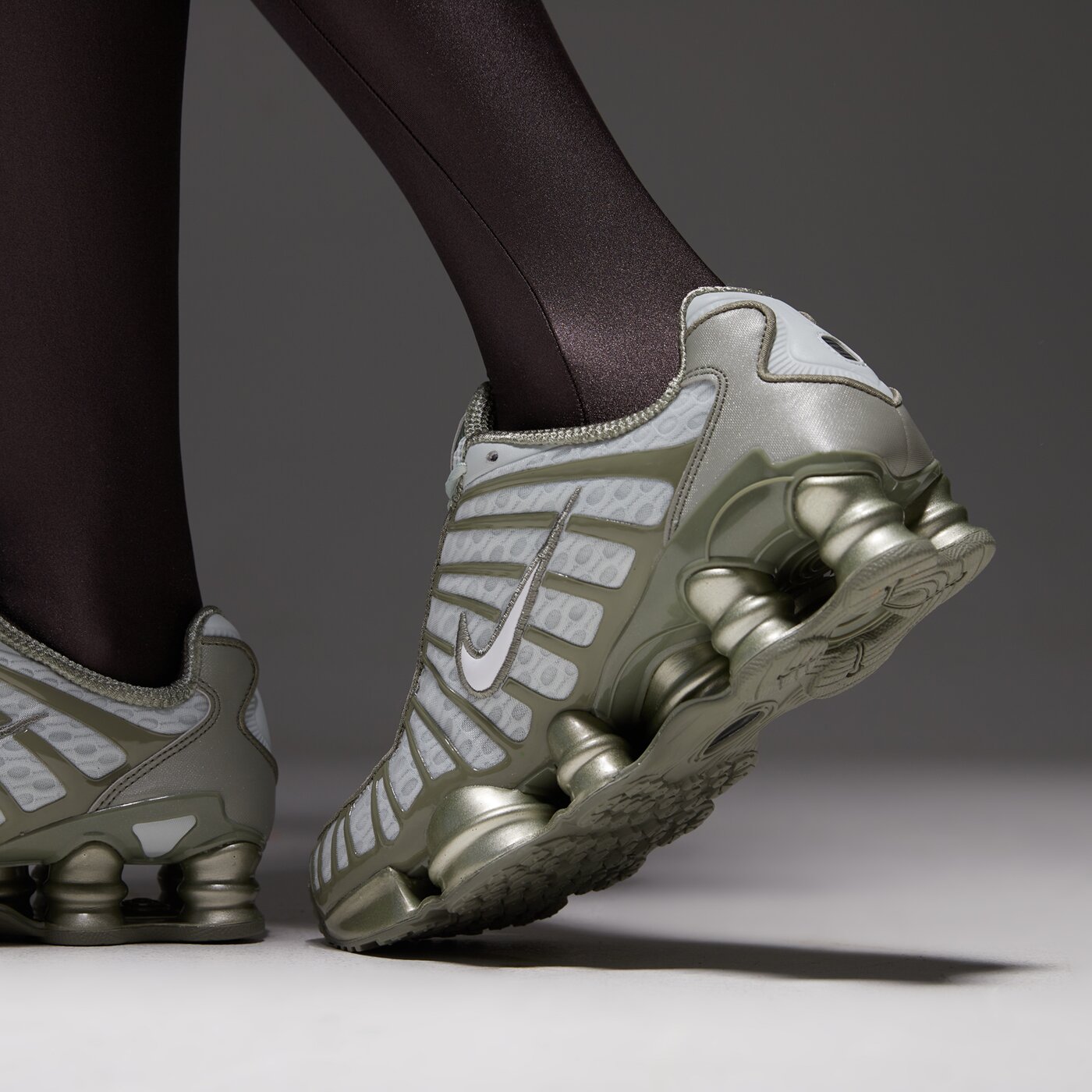 NIKE SHOX TL AR3566-006 | farba ZELENÁ | Módne Tenisky. Ženy Obuv eshop ...