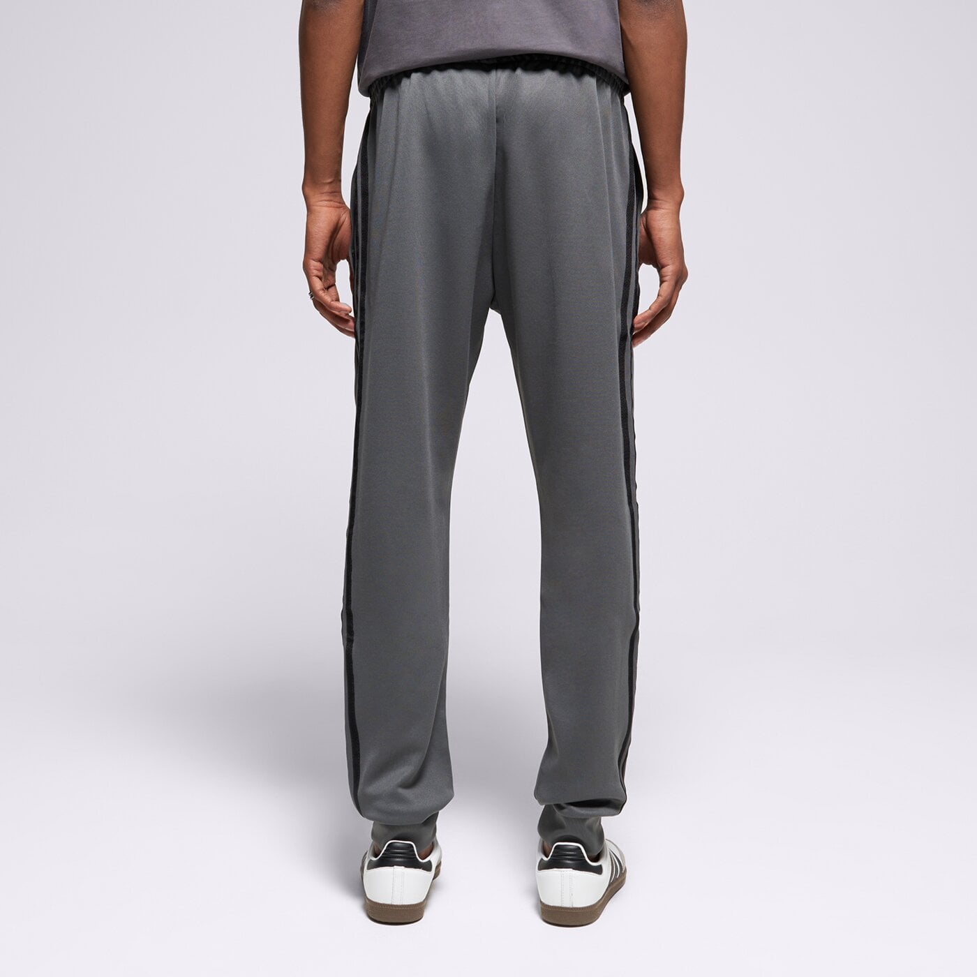 ADIDAS NOHAVICE SST TP JY1289 | farba SIVÁ | Módne Nohavice. Muži ...