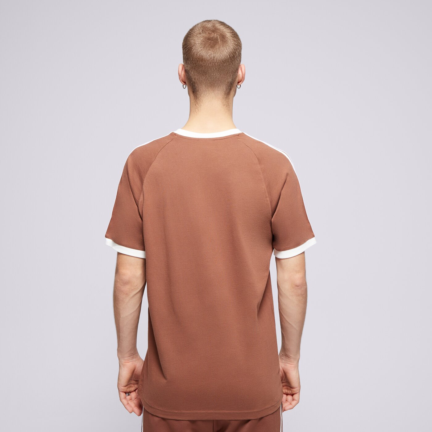 ADIDAS TRIČKO 3-STRIPES TEE IZ3071 | farba HNEDÁ | Módne Tričká. Muži ...