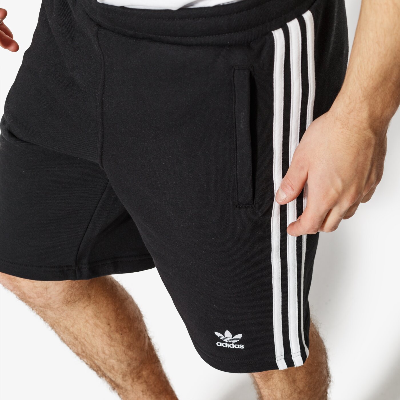 ADIDAS ŠORTKY 3-STRIPES SHORT CW2980 | farba čierna | Módne Šortky ...