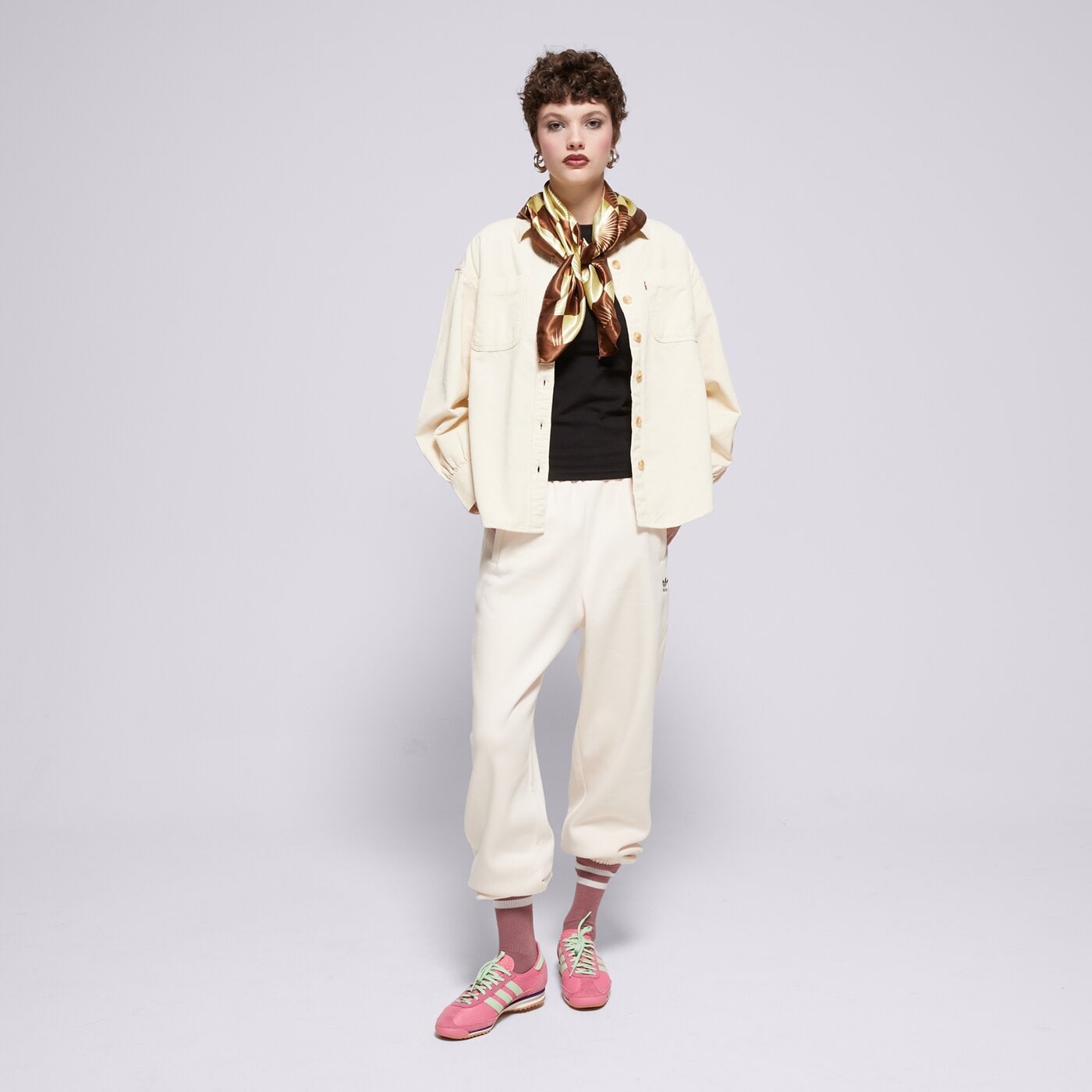 ADIDAS NOHAVICE ESS JOGGERS IY9635 | farba BIELA | Módne Nohavice. Ženy ...