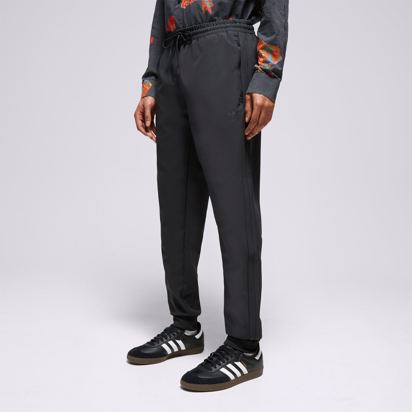 ADIDAS NOHAVICE SST TP IM9880 | farba čierna | Módne Nohavice. Muži ...