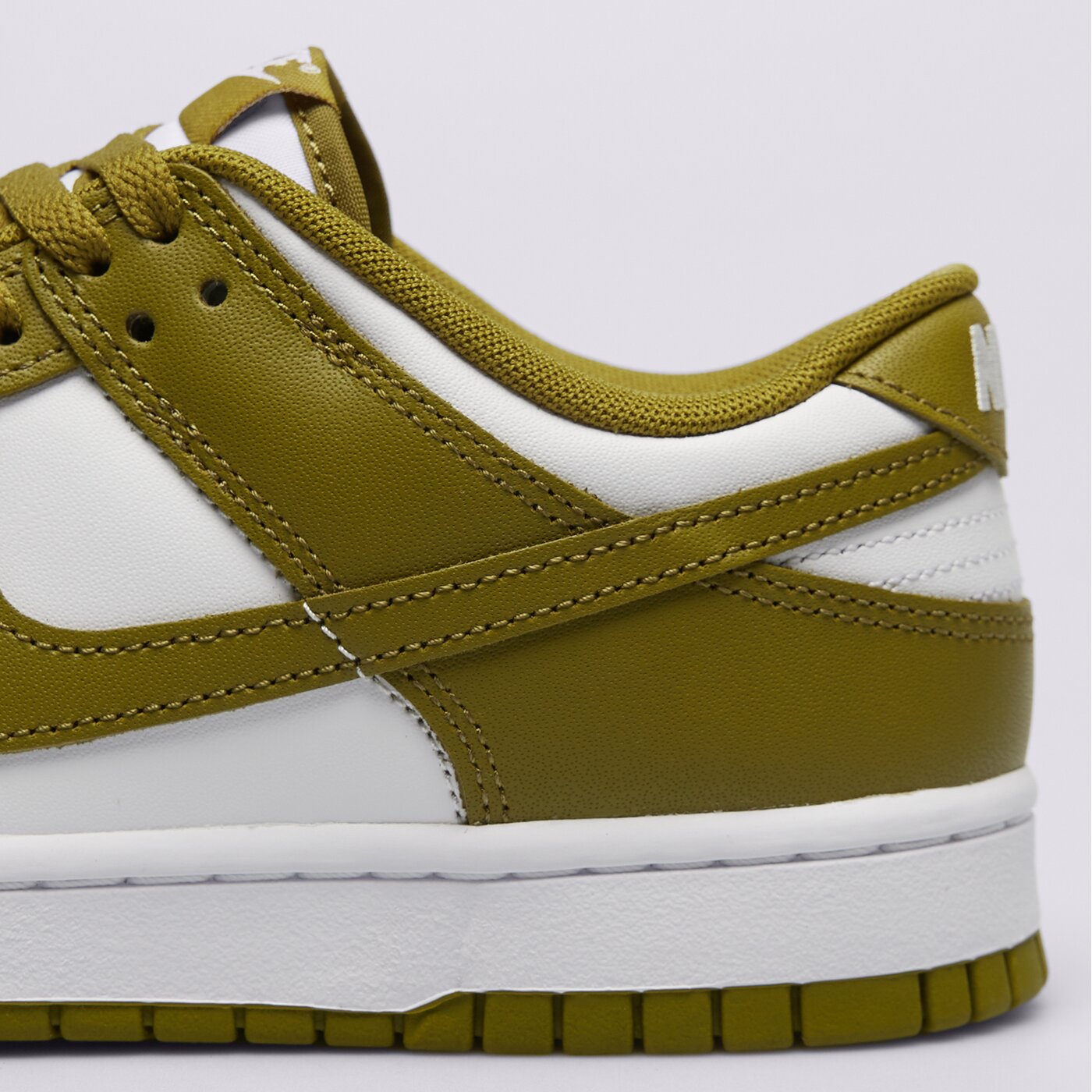 NIKE DUNK LOW RETRO BTTYS DV0833-105 | farba BIELA | Módne Tenisky ...
