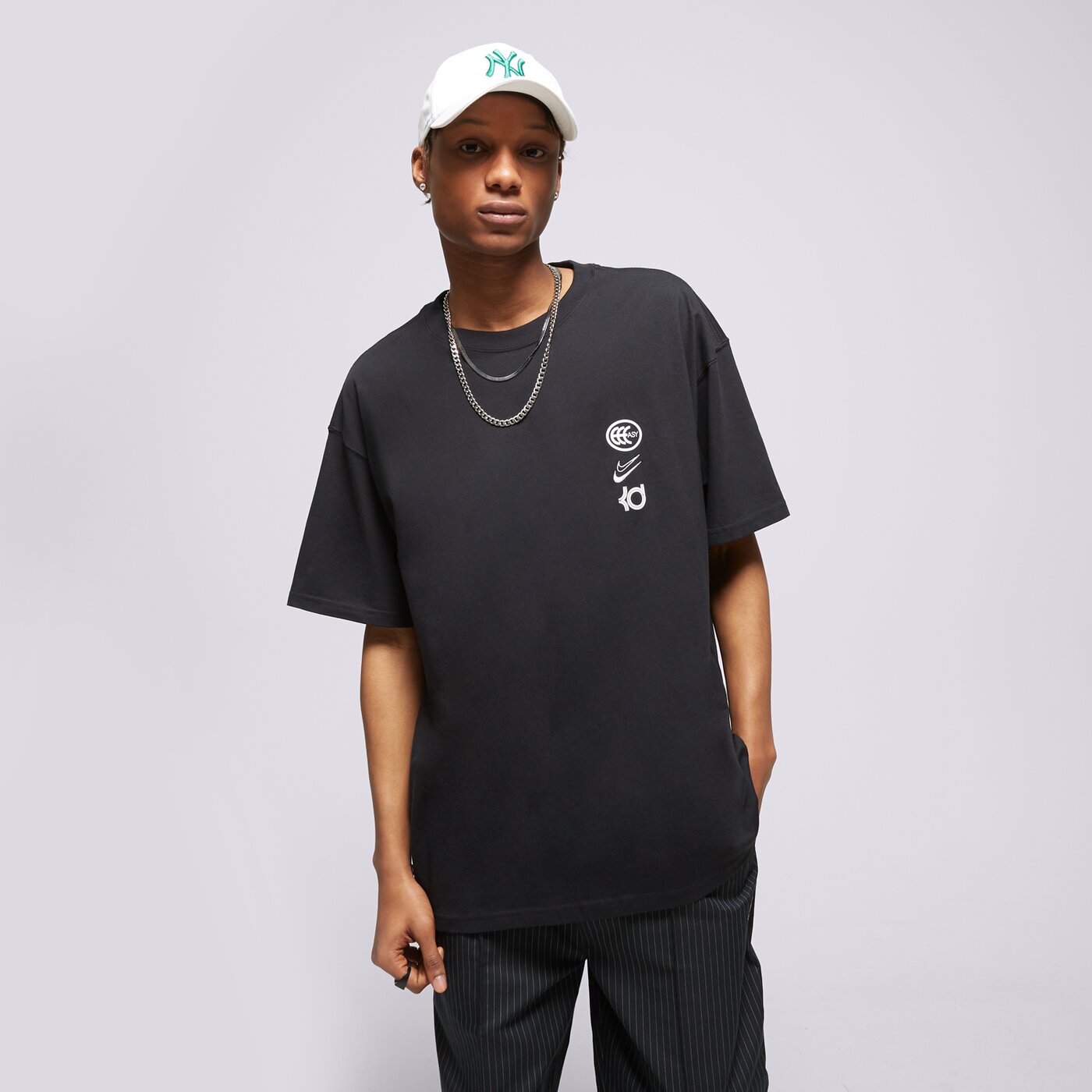 NIKE TRIČKO KD M NK TEE M90 SU23 NBA FD0060-010 | farba čierna | Módne Tričká. Muži Oblečenie ...