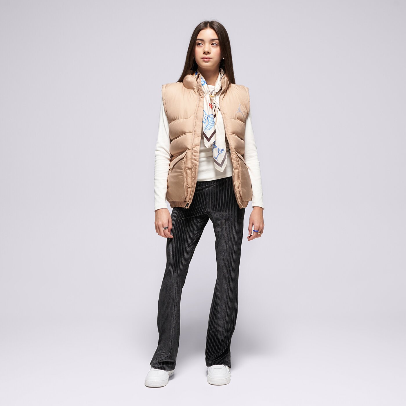 JORDAN VESTA JDB PUFFER FILLED VEST GIRL 95D532-J7P | farba BÉŽOVÁ ...