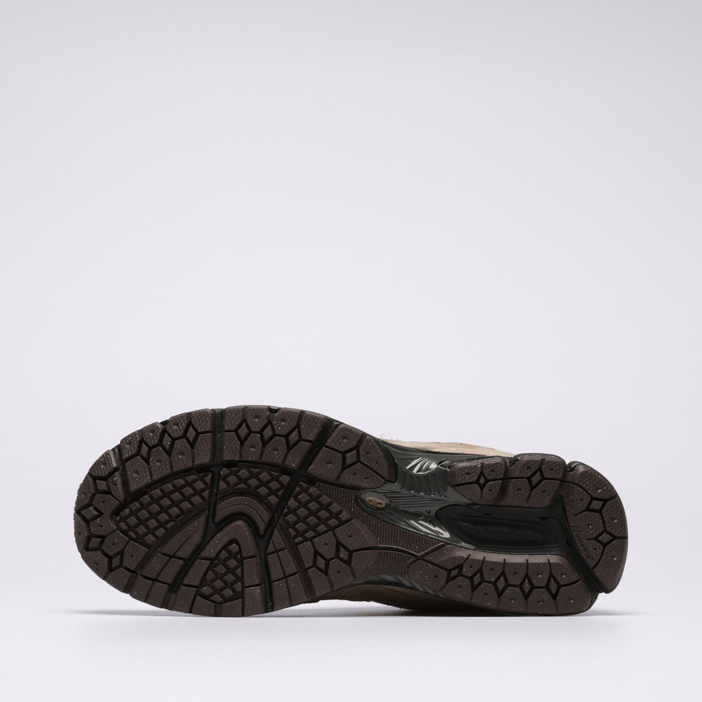 NEW BALANCE 2002R M2002REG | farba HNEDÁ | Módne Tenisky. Muži Obuv ...