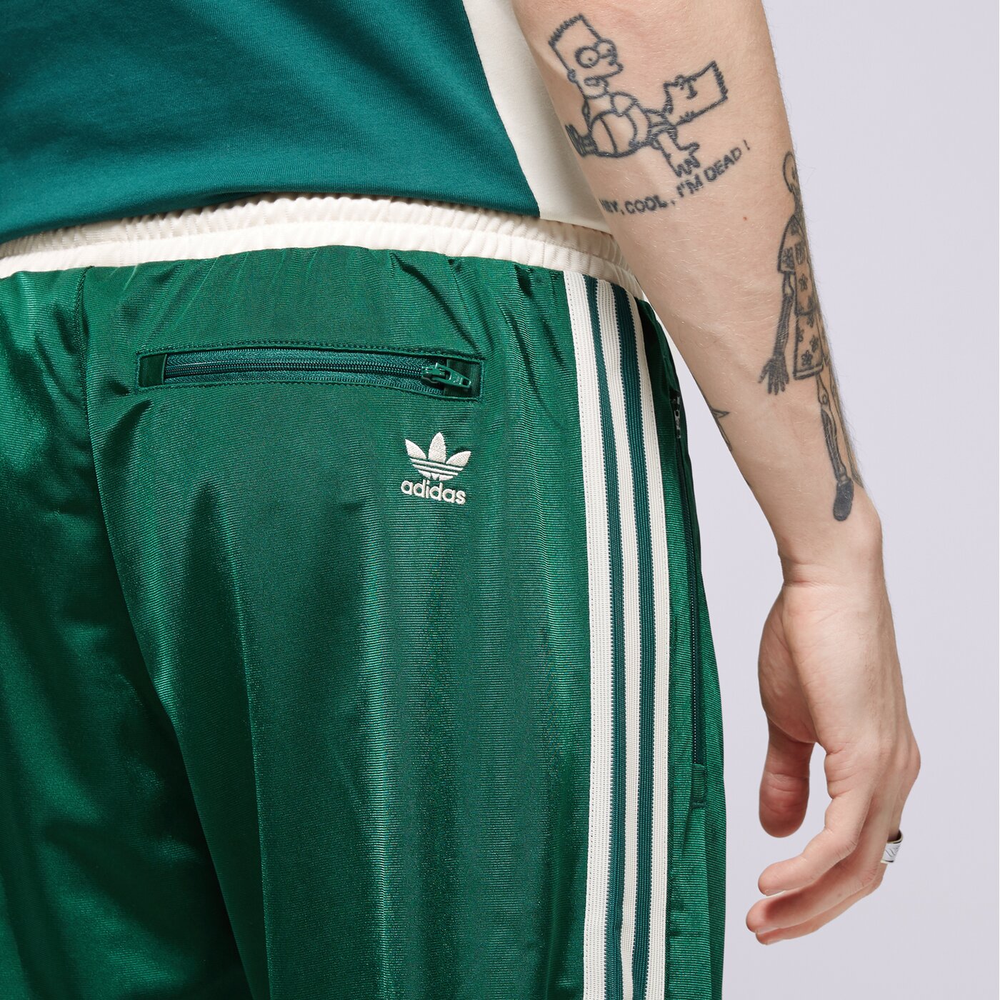 ADIDAS NOHAVICE ARCHIVE TP IS1402 | farba ZELENÁ | Módne Nohavice. Muži ...