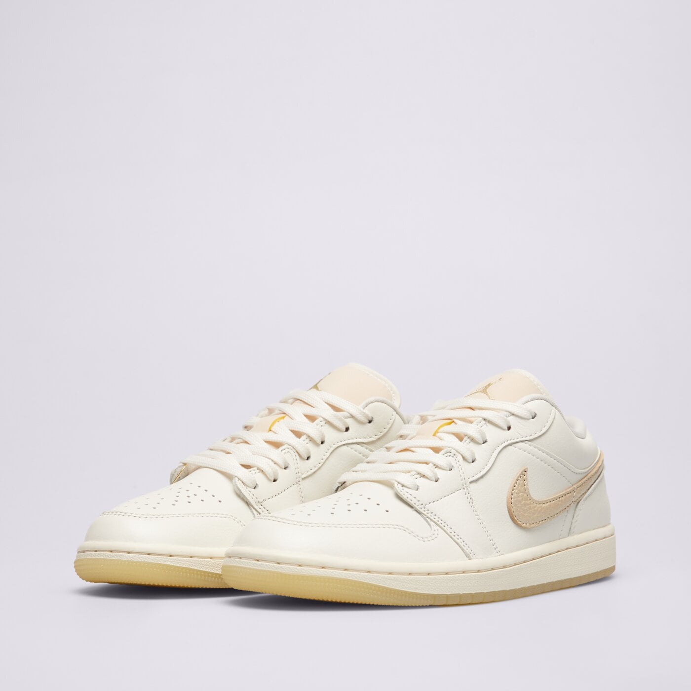 WMNS AIR JORDAN 1 LOW SE V2 HV5157-100 | farba BÉŽOVÁ | Módne Tenisky ...
