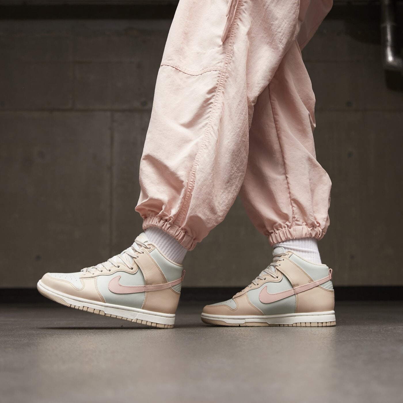 NIKE DUNK HIGH DD1869-113 | farba RUŽOVÁ | Módne Tenisky. Ženy Obuv ...