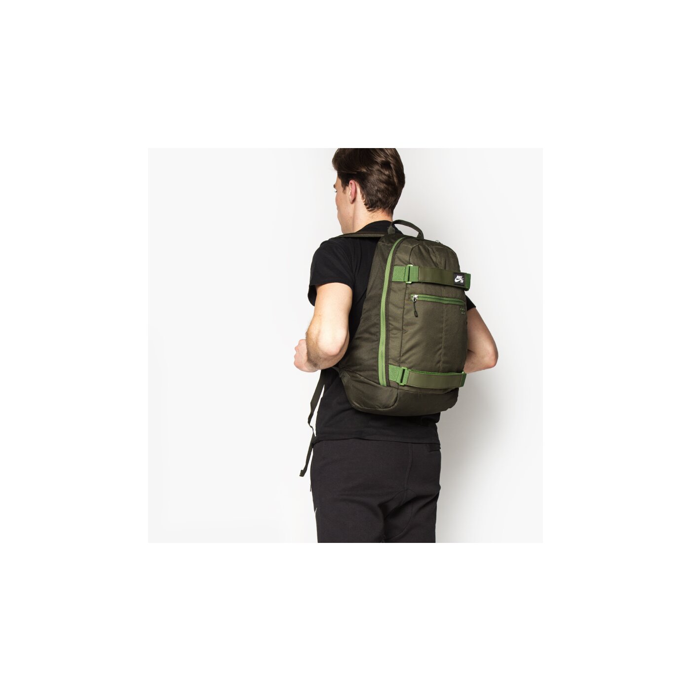 NIKE RUKSAK SB EMBARCA MEDIUM BA4686325 | farba ZELENÁ | Módne Ruksaky ...