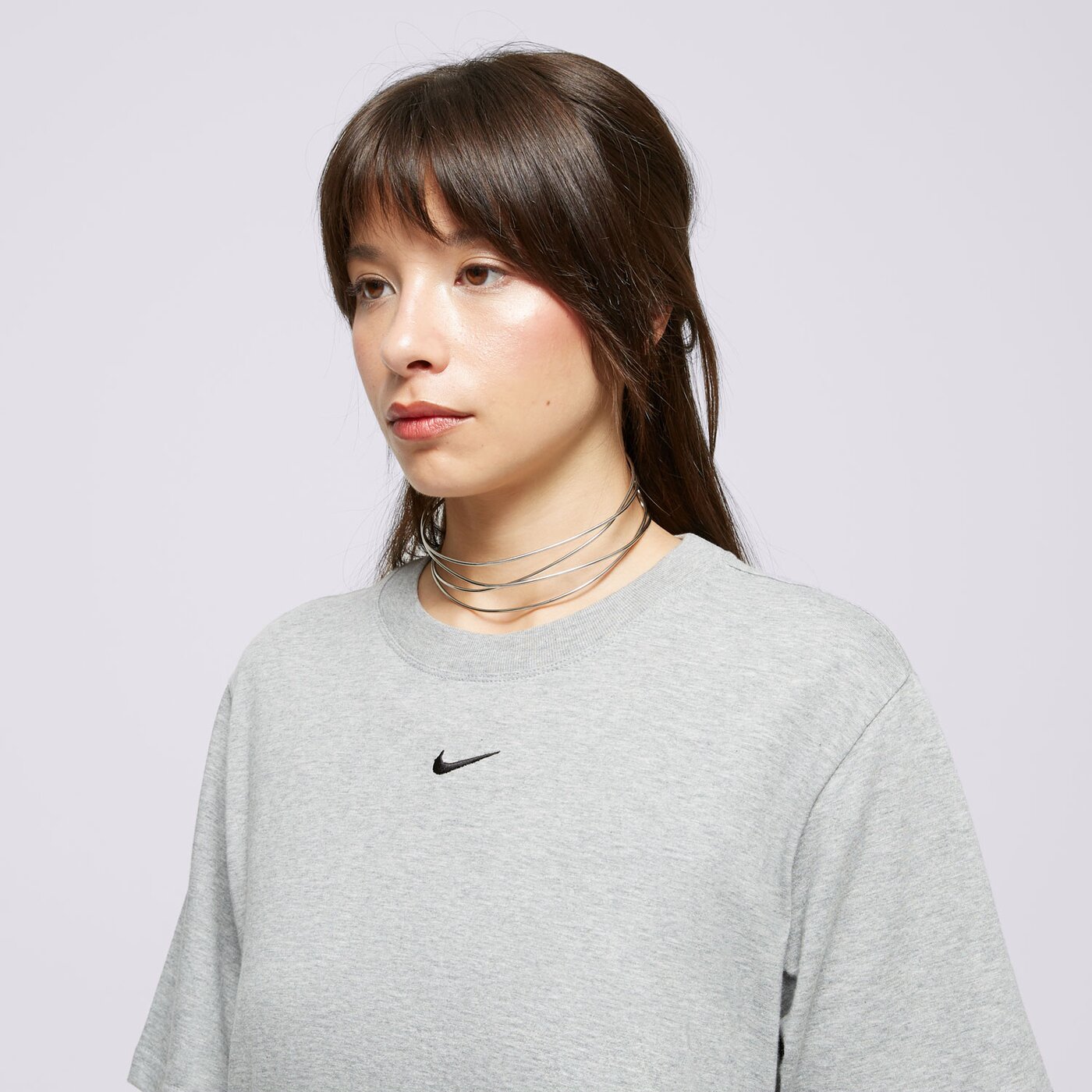 NIKE TRIČKO W NSW TEE ESSNTL LBR FD4149-063 | farba SIVÁ | Módne Tričká ...