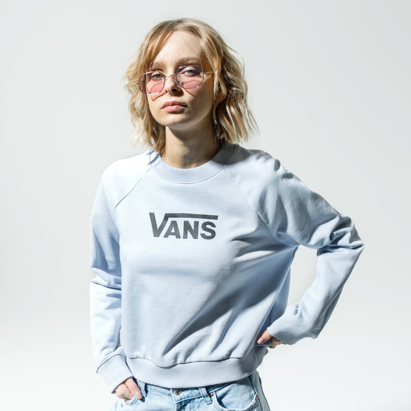 VANS MIKINA WM FLYING V FT BOXY CREW ZEN BLUE VN0A47THVBY1 | farba ...