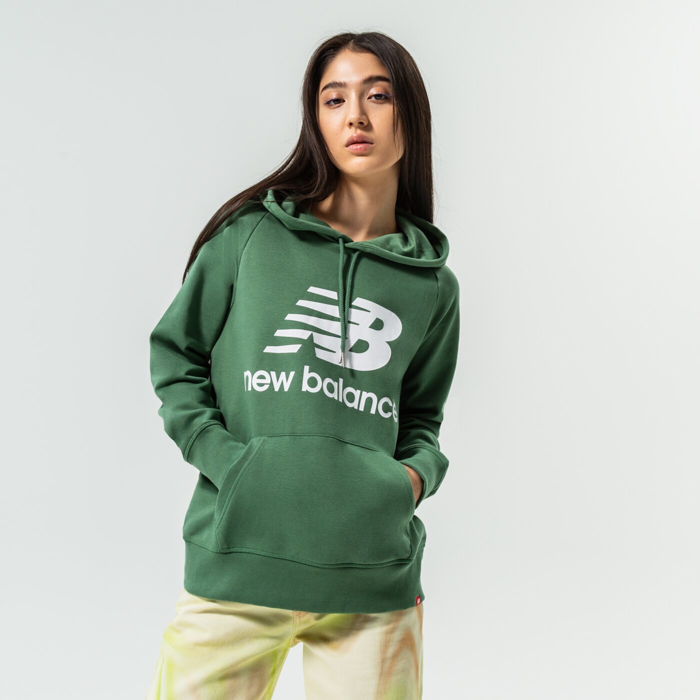 NEW BALANCE MIKINA S KAPUCŇOU ESSENTIALS PULLOVER WT03550JD | farba ...